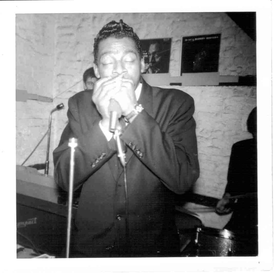 Little Walter at The Alley Club in Cambridge, England – 1964 | Bob ...