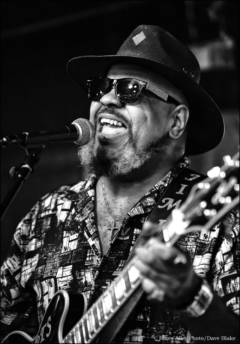 Jimi Primetime Smith Photos | Bob Corritore - Official Website